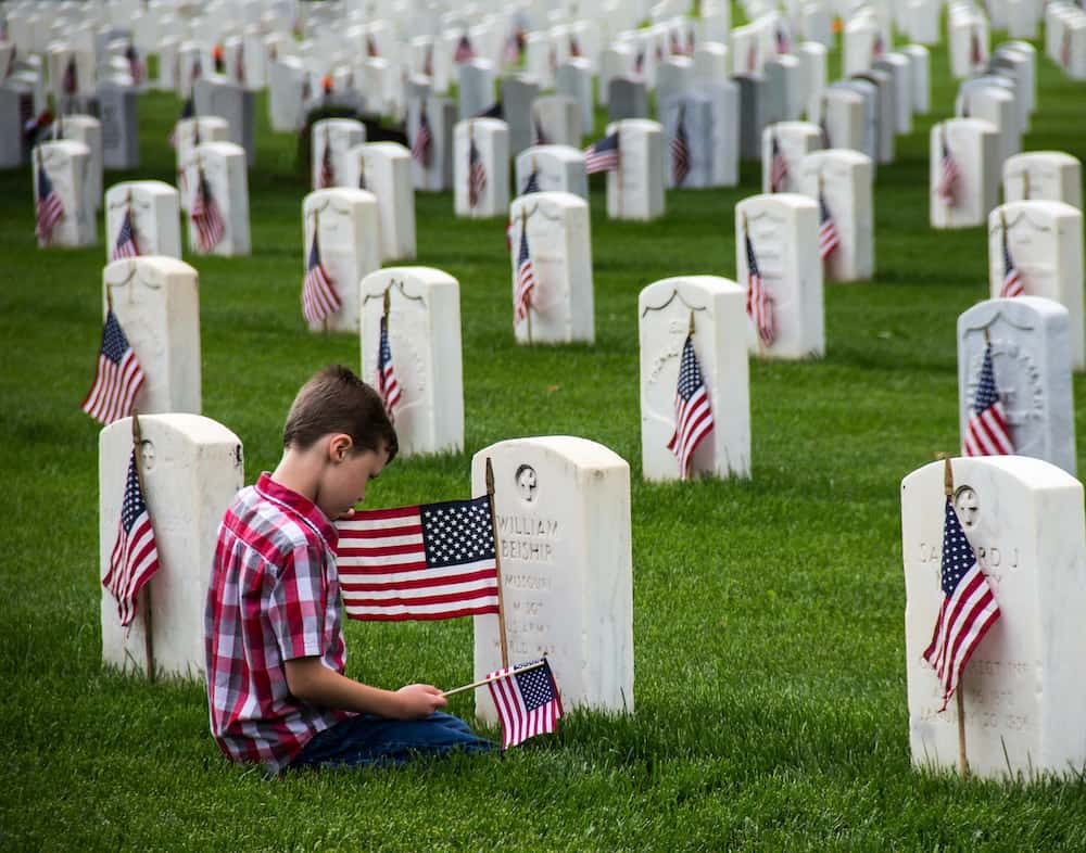 Teaching About Memorial Day in the Classroom - Smells Like Teach Spirit